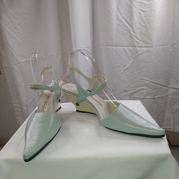 Lisa Nading | Shoes | Lisa Nading Ella Blue Leather Wedge Heels Size 4 ...